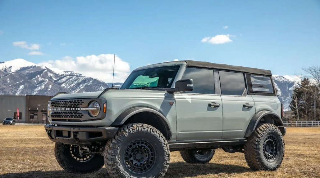 ReadyLift 4" SST Lift Kit 2021-2023 Ford Bronco Base Models – Darkside ...